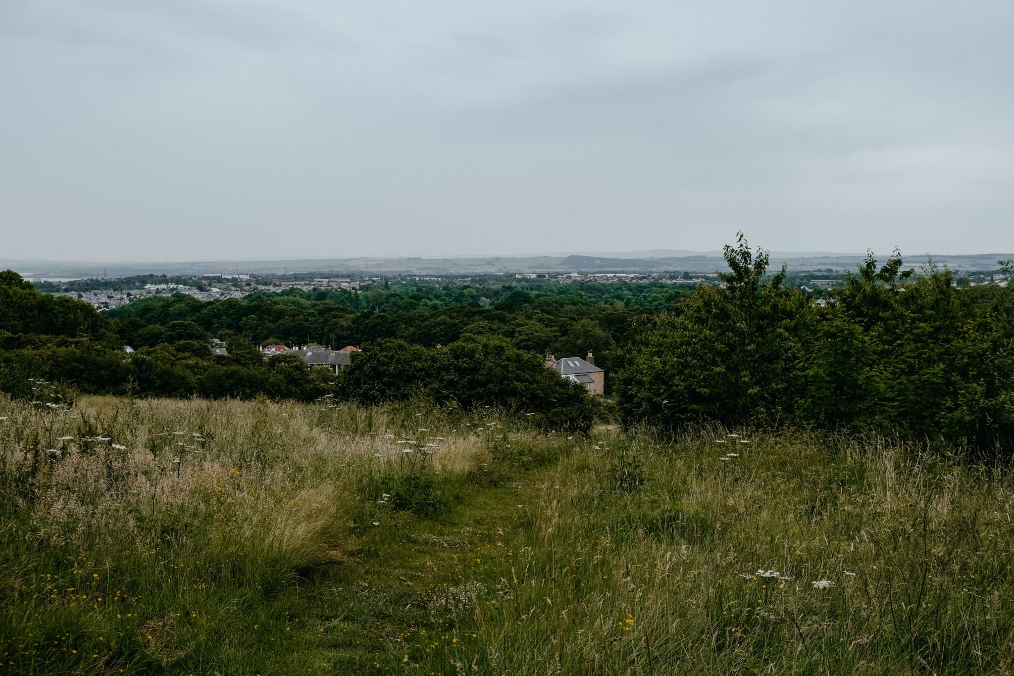 A Walking Tour of Duddingston Village, an Edinburgh Hidden Gem - HOPS ...
